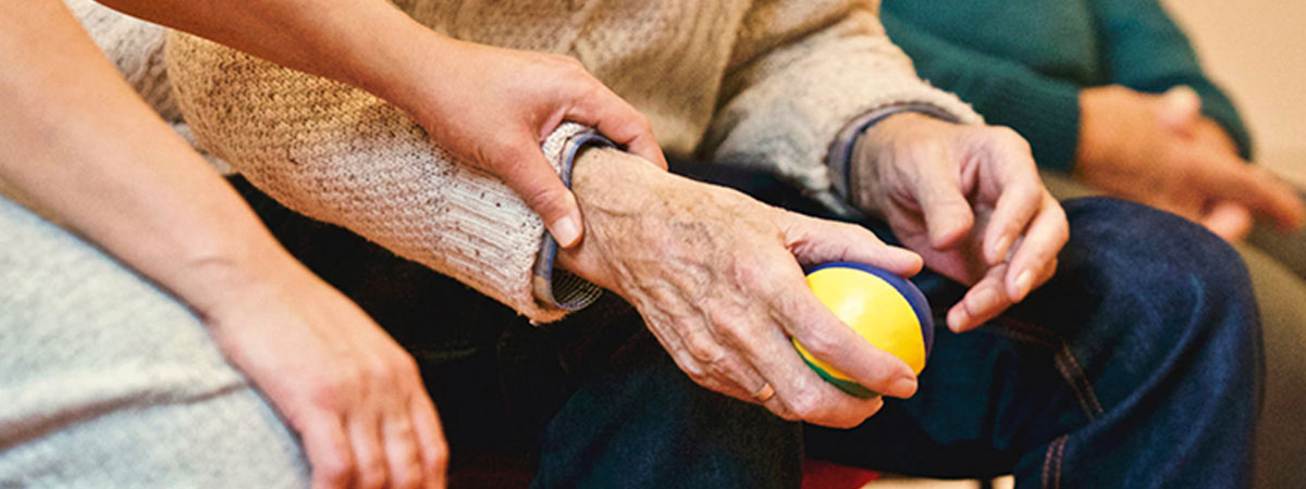 ¿Qué sucede después de la fractura de cadera en personas mayores?